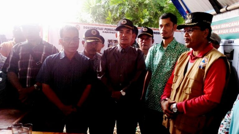 Gonjong Limo Perawang Salurkan Bantuan, Irfendi: 31 Sekolah Mulai ...
